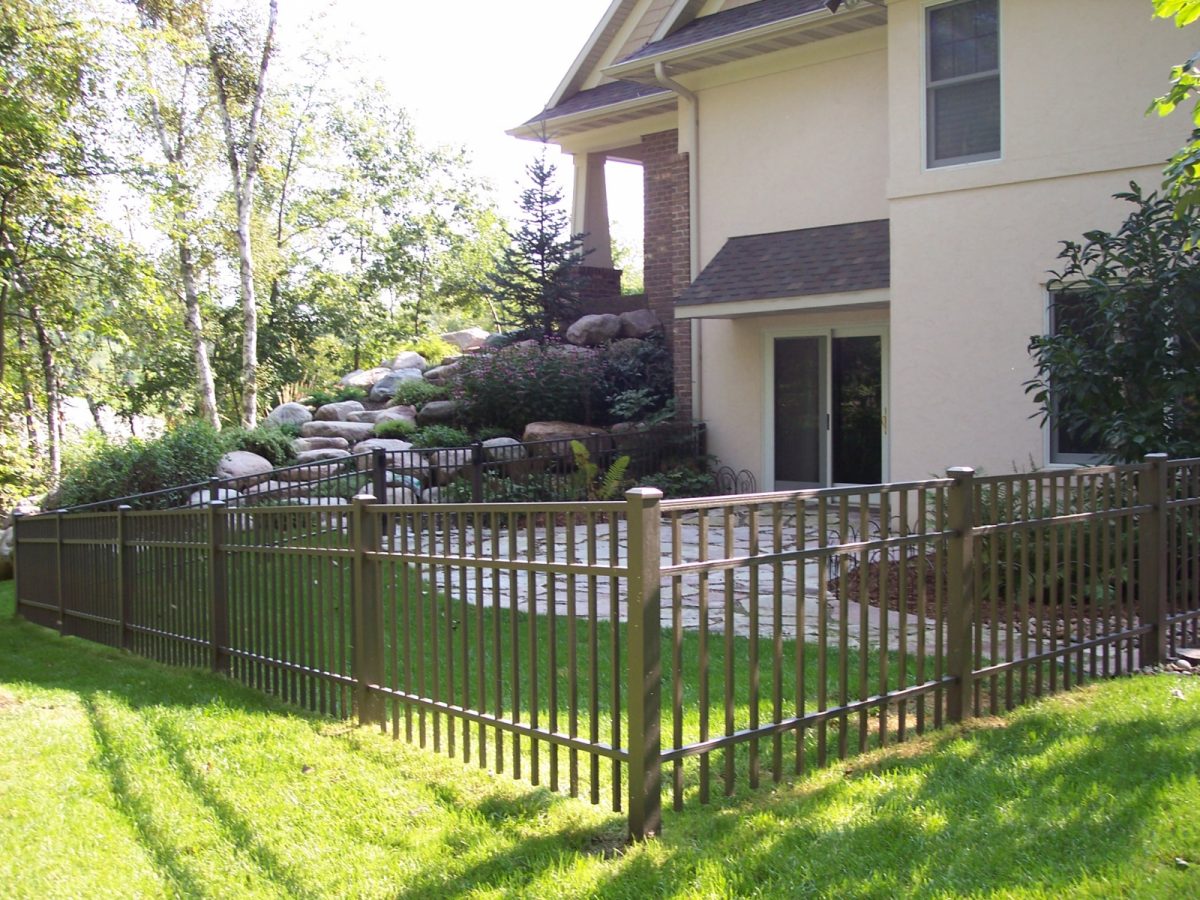 1230 Courtyard | Phillips Outdoor Services