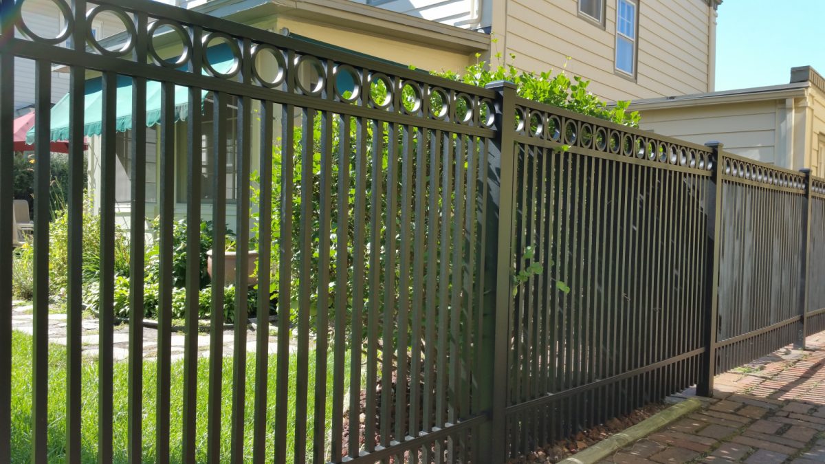 3-Rail Aluminum Fence with Rings Gallery | Phillips Outdoor Services ...