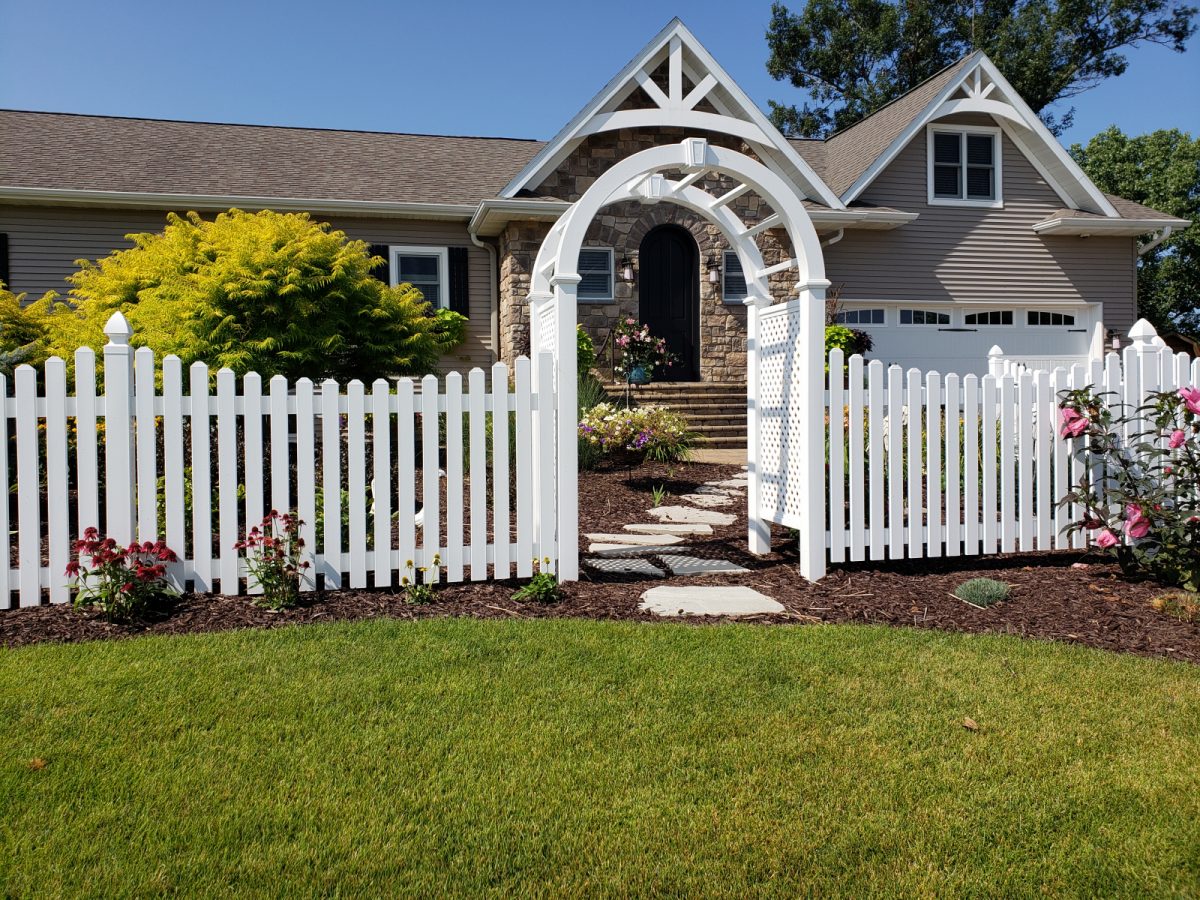 Sterling Fence Gallery | Phillips Outdoor Services - Onalaska, WI