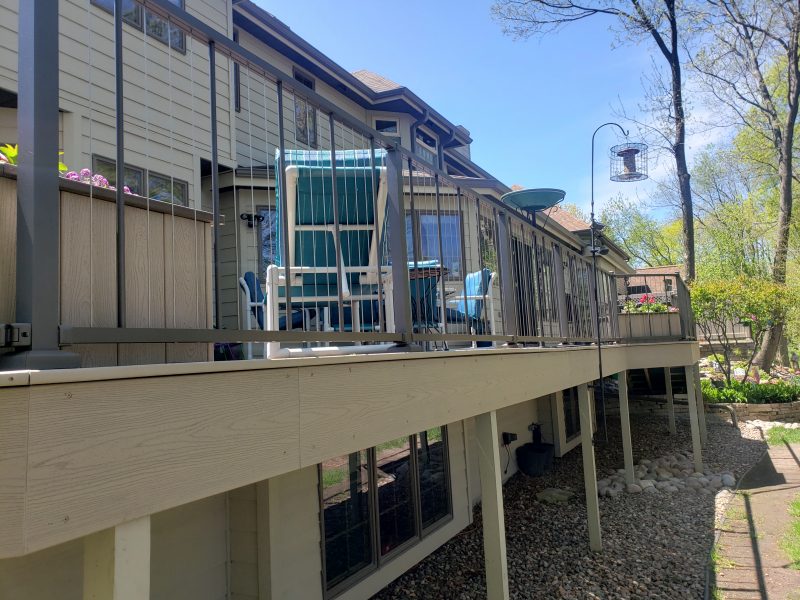 Verticable Aluminum Railing Gallery | Phillips Outdoor Services ...