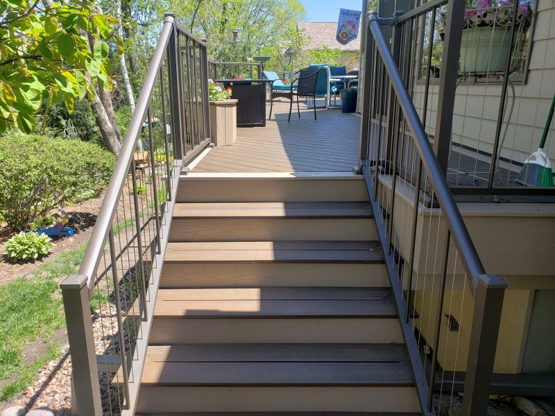 Verticable Aluminum Railing Gallery | Phillips Outdoor Services ...