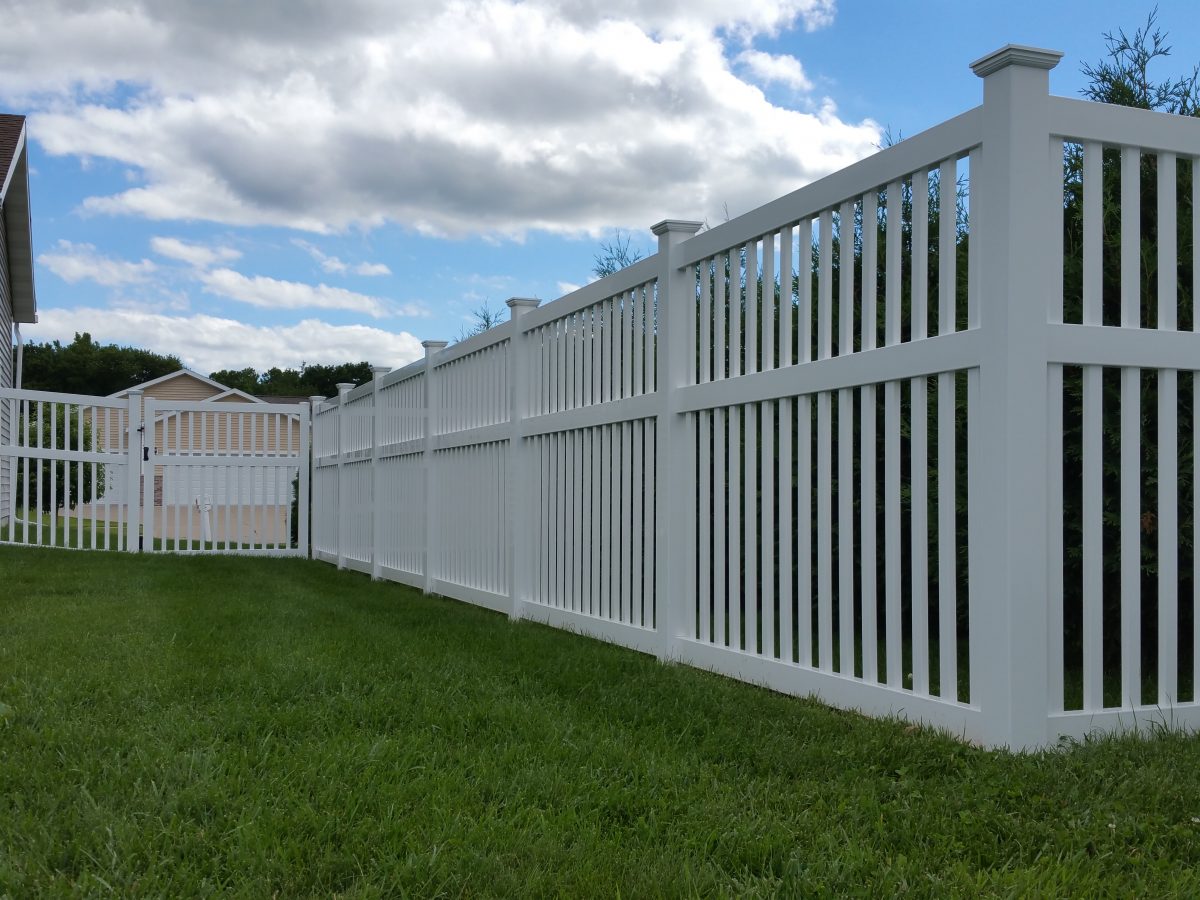 Colonial Fence Gallery | Phillips Outdoor Services - Onalaska, WI