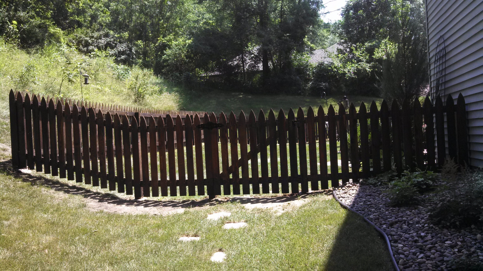 Gothic picket fence | Phillips Outdoor Services
